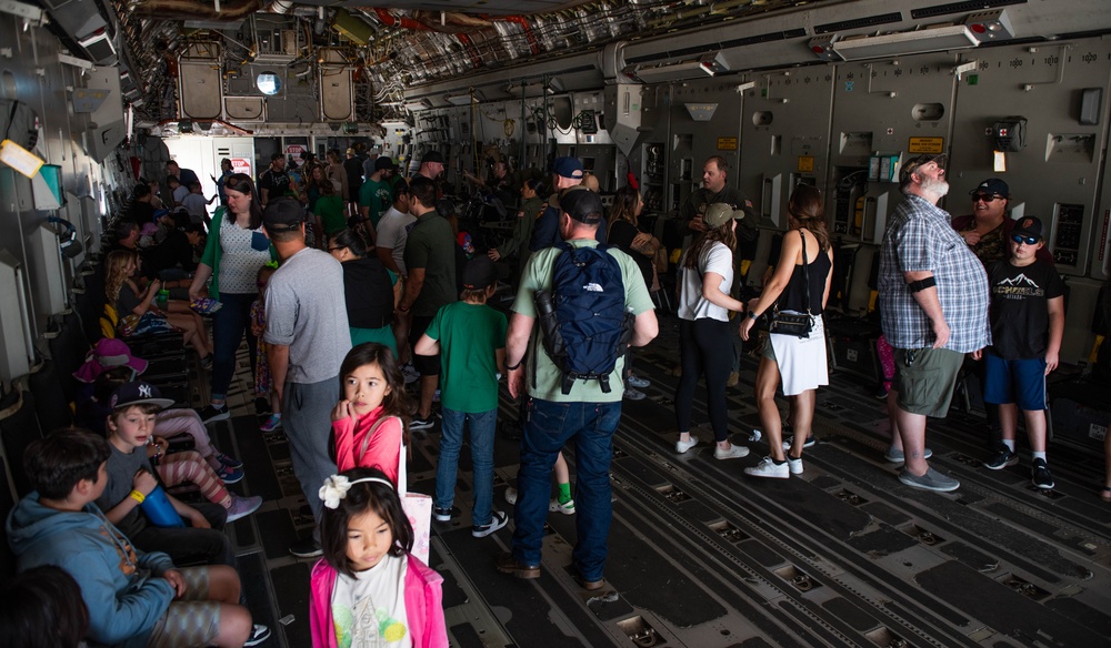 Travis Air Force Base C-17 Guide: Gateway to the Pacific - C-17 Pilot